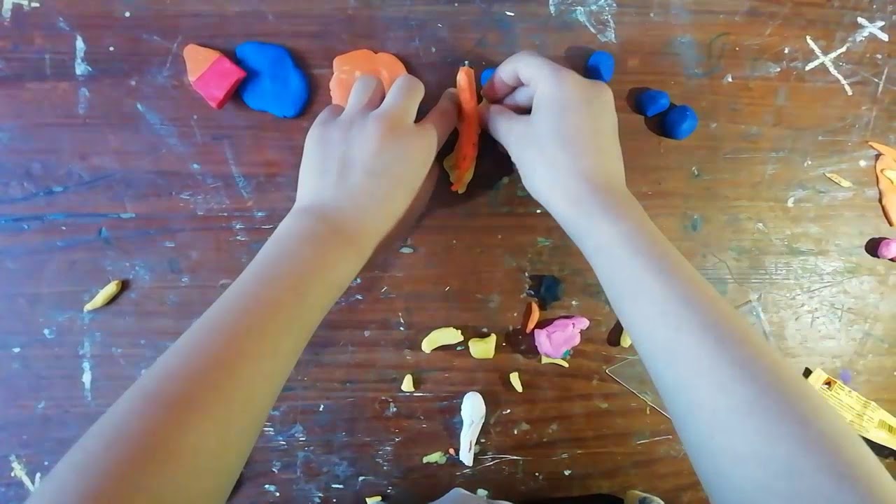 Dough play: modéliser une petite ferme avec la pâte à modeler.مزرعة ...