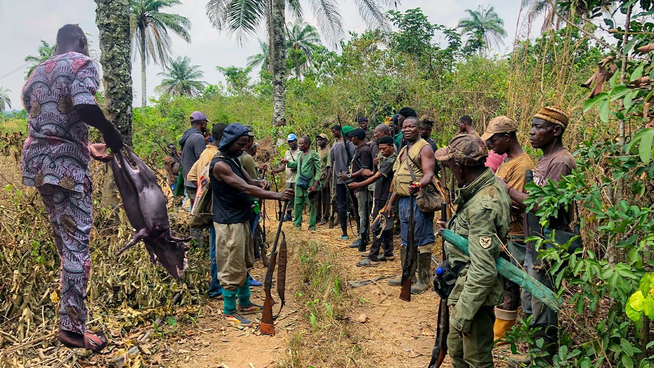 Importance Of Hunting Dogs In Group Hunting - Hunting With Life Mate ...