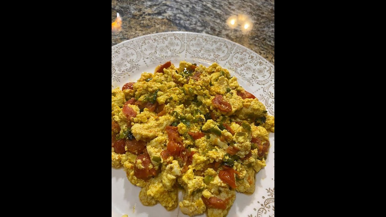 Revuelto vegano de tofu - YouTube