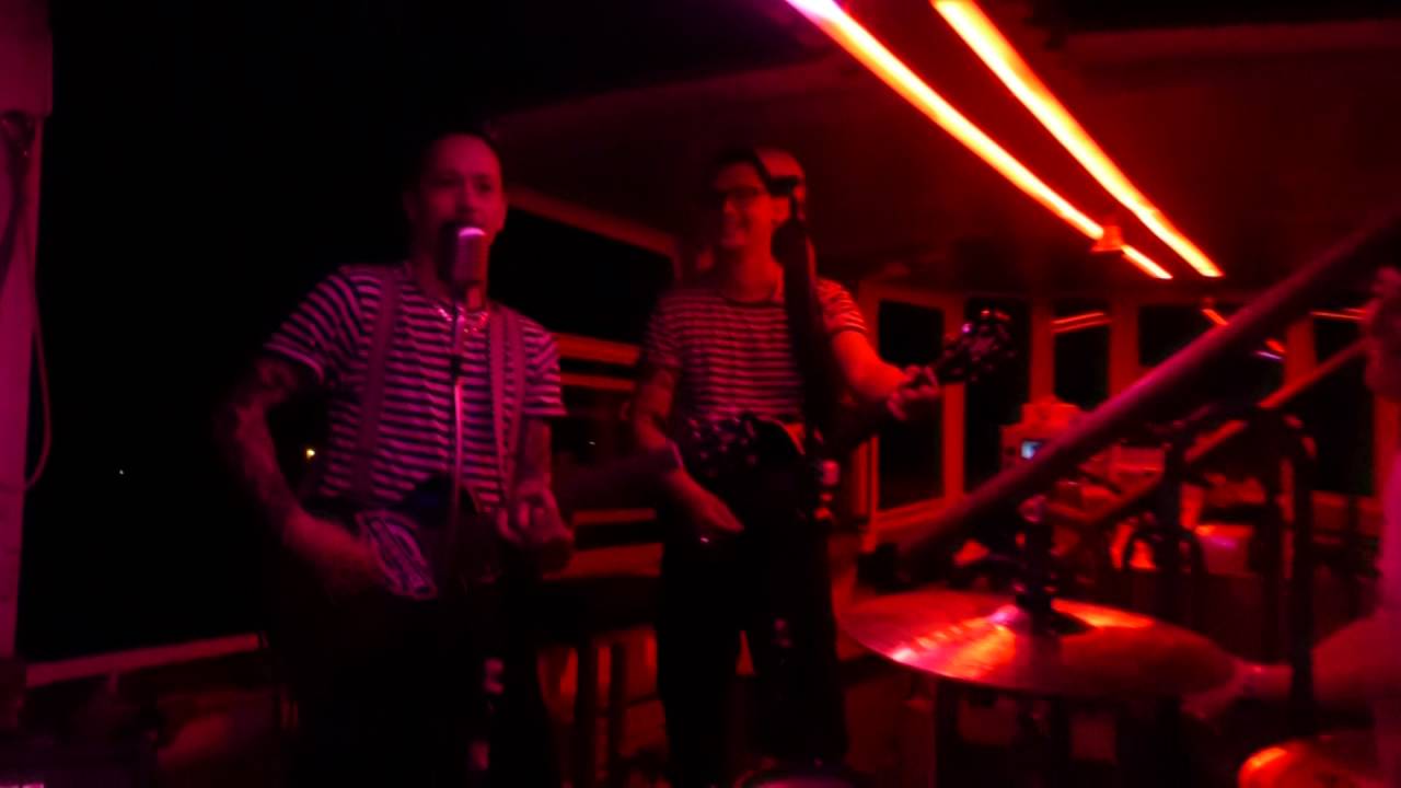 The Monkey Riot Gang "Whole lotta shakin'" at Little Boat Rumble - YouTube