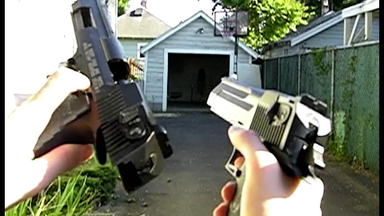Duel Wielding Full Auto Desert Eagles - YouTube