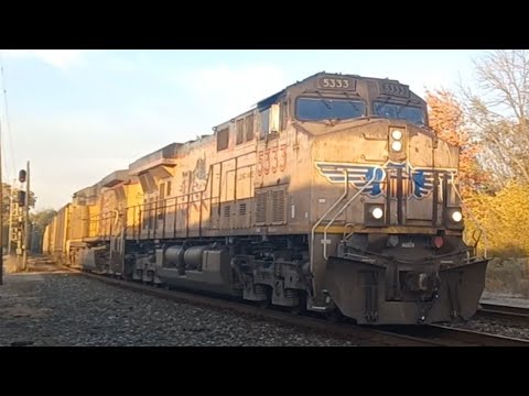 UP 5333 leads B422 through Terre Haute, IN - YouTube