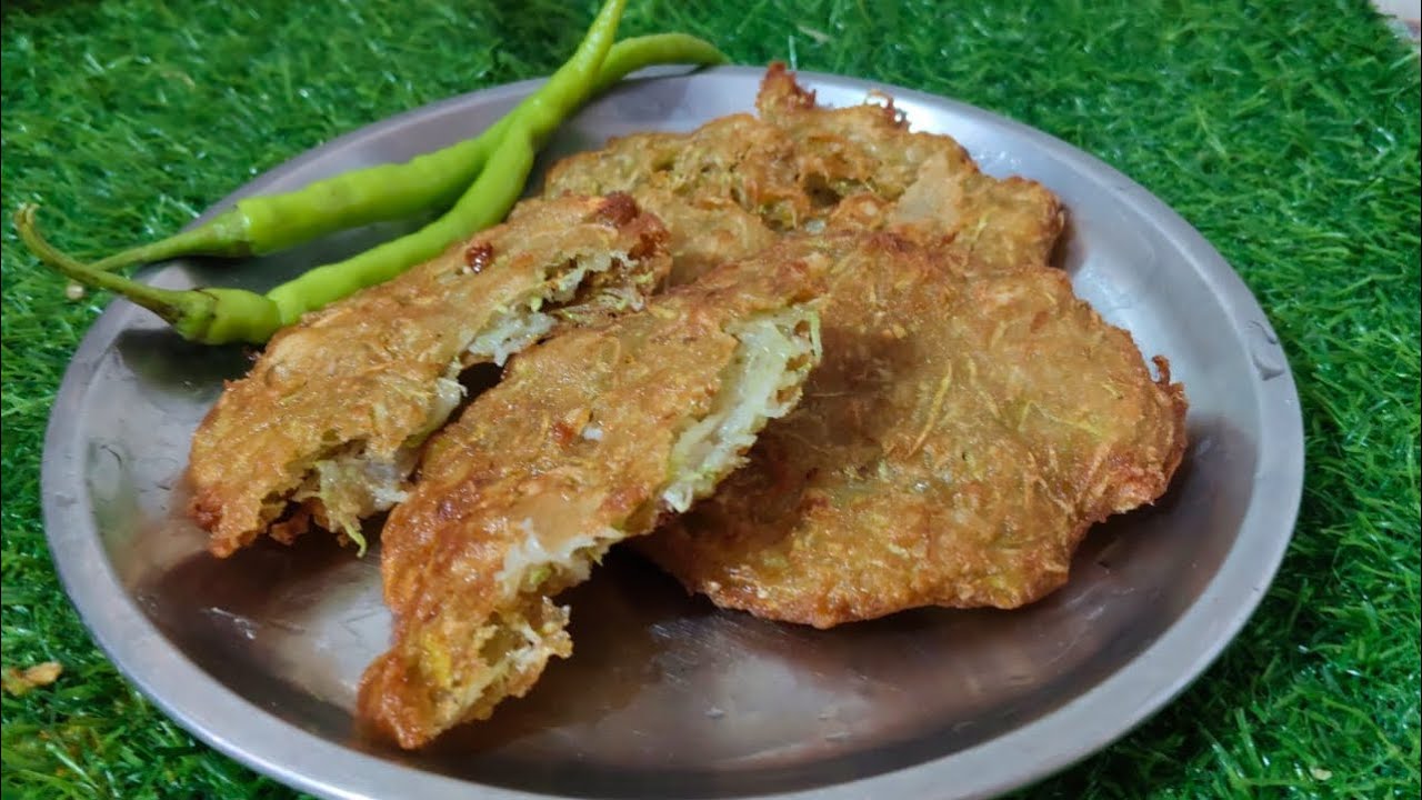 sorakaya garelu|సొరకాయ గారెలు||Bottle Gourd papads ||sorakaya chekallu ...