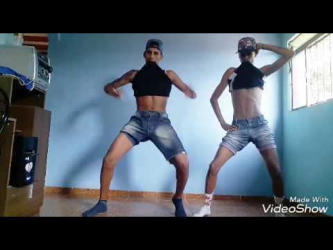 DANÇANDO ( QUADRADINHO )