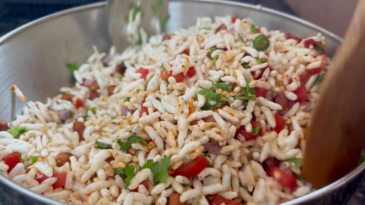 Murmura Chaat | Spicy Puffed Rice | Spicy Murmura | - YouTube
