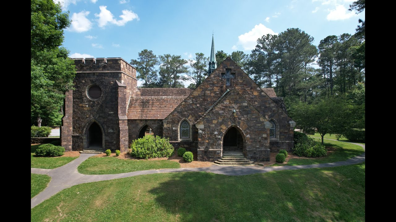 4K Aerial View of Frost Chapel at Berry College - YouTube