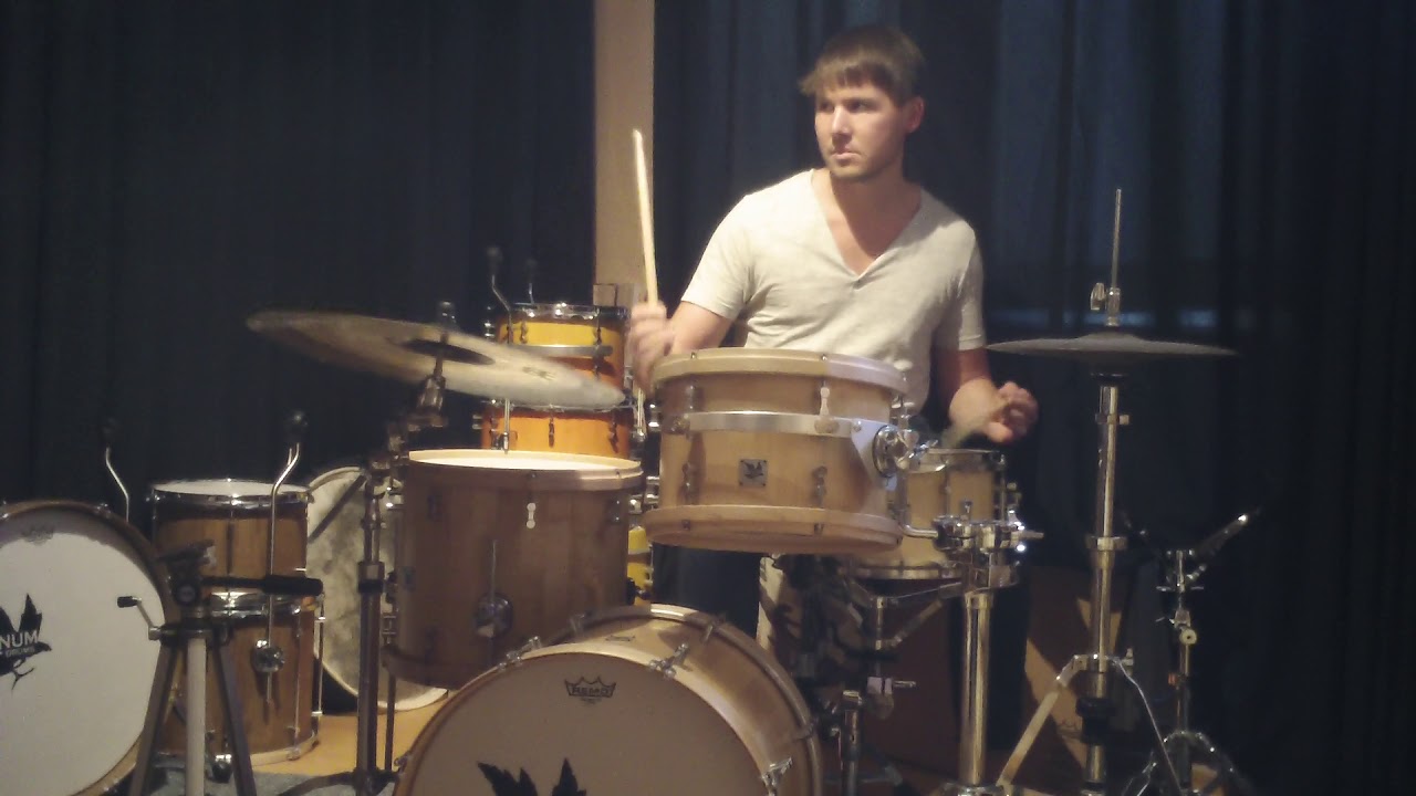 Michael Matthys / Lignum Jazz kit - YouTube