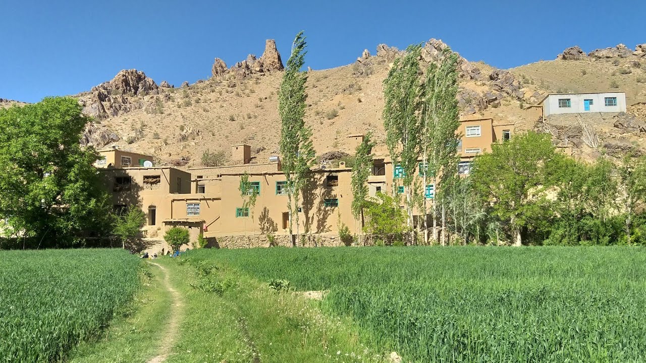 گوشه ای از طبیعت زیبای جاغوری خاربید jaghoori kharbed - YouTube