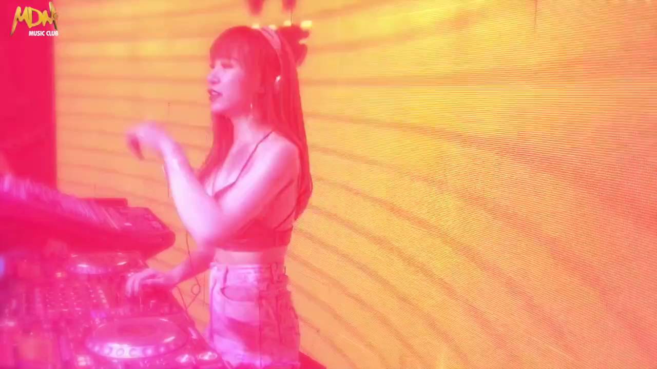 MDM Music Club - Dj Thu Moon On The Mix Part 1 - 18/06/2016 - YouTube