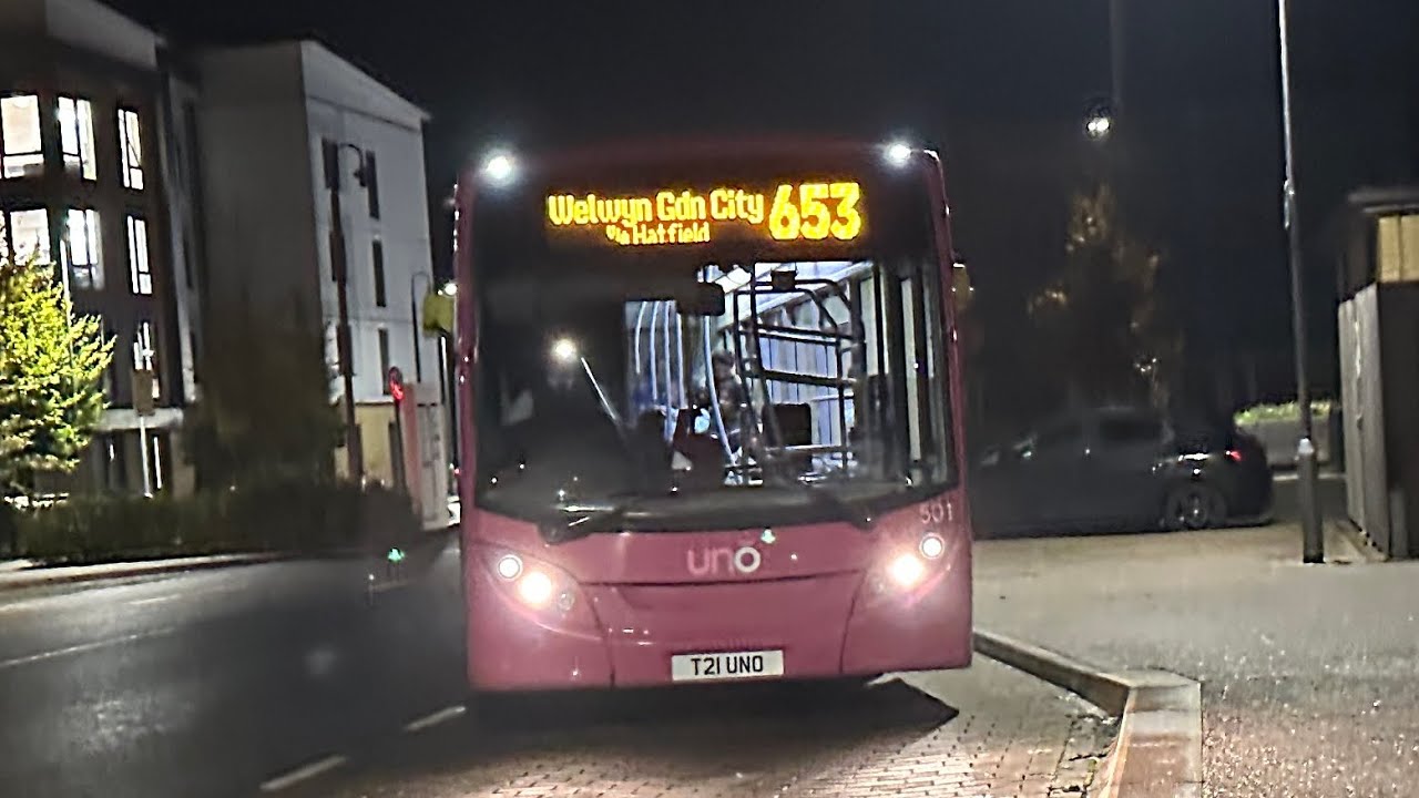 non-tfl-november-s2-e8-thrash-adl-enviro200-501-t21uno-on-route