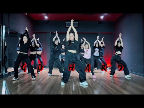 GO HARD - Dance cover / TWICE - YouTube