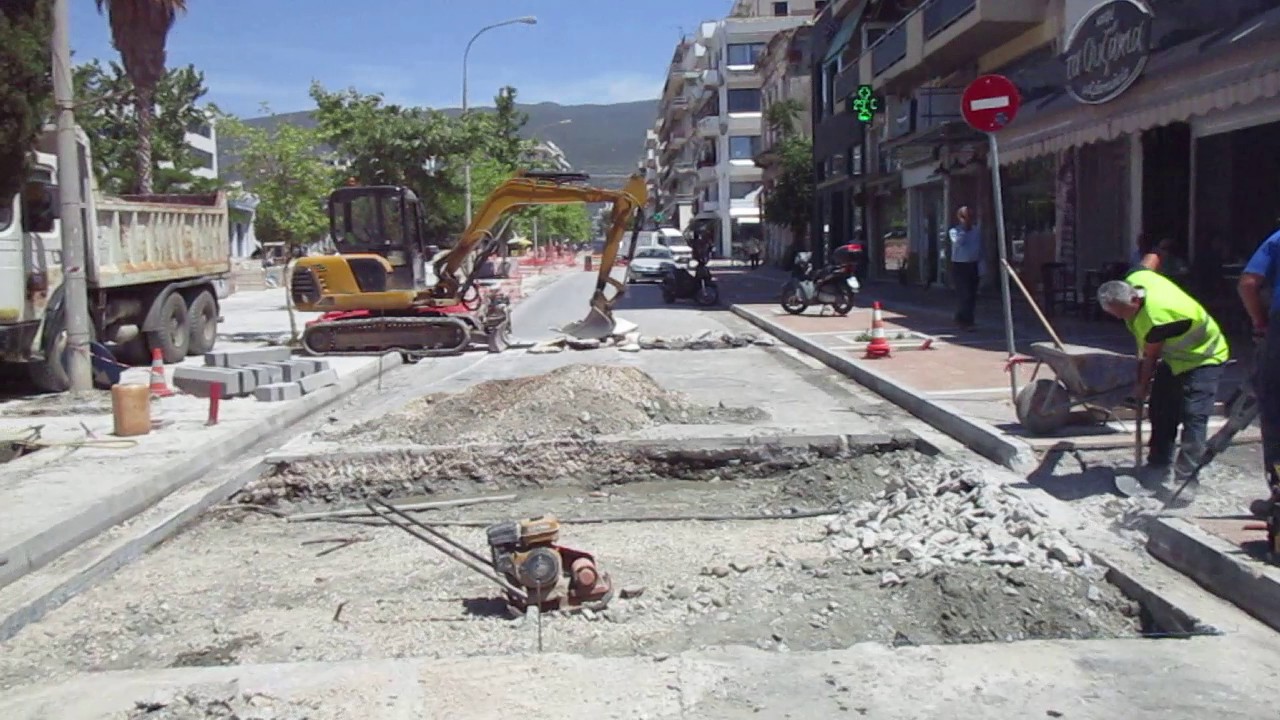 Καλαμάτα: Κλειστή λόγω έργων η οδός Αριστομένους - YouTube