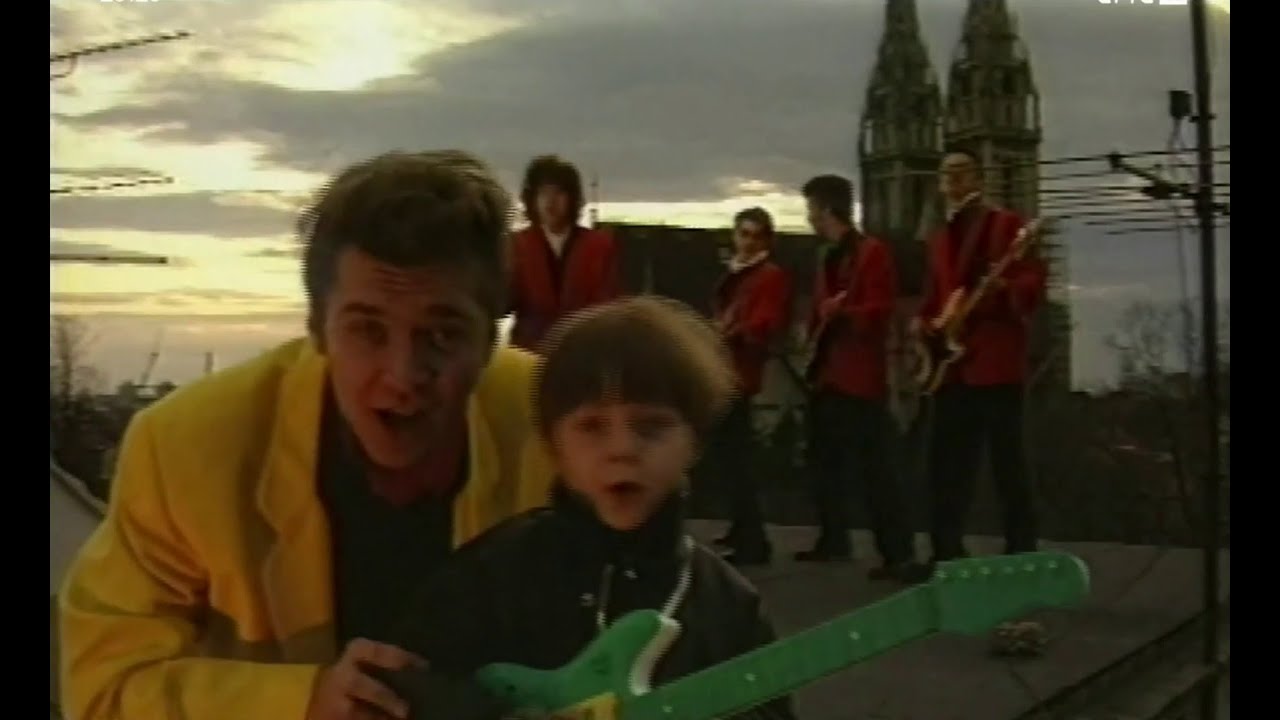 Robert Mareković & Fantomi - Sretan Božić svakome (1996) - YouTube