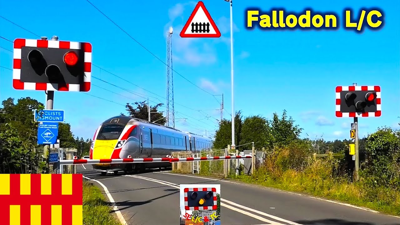 Fallodon Level Crossing, Northumberland - YouTube