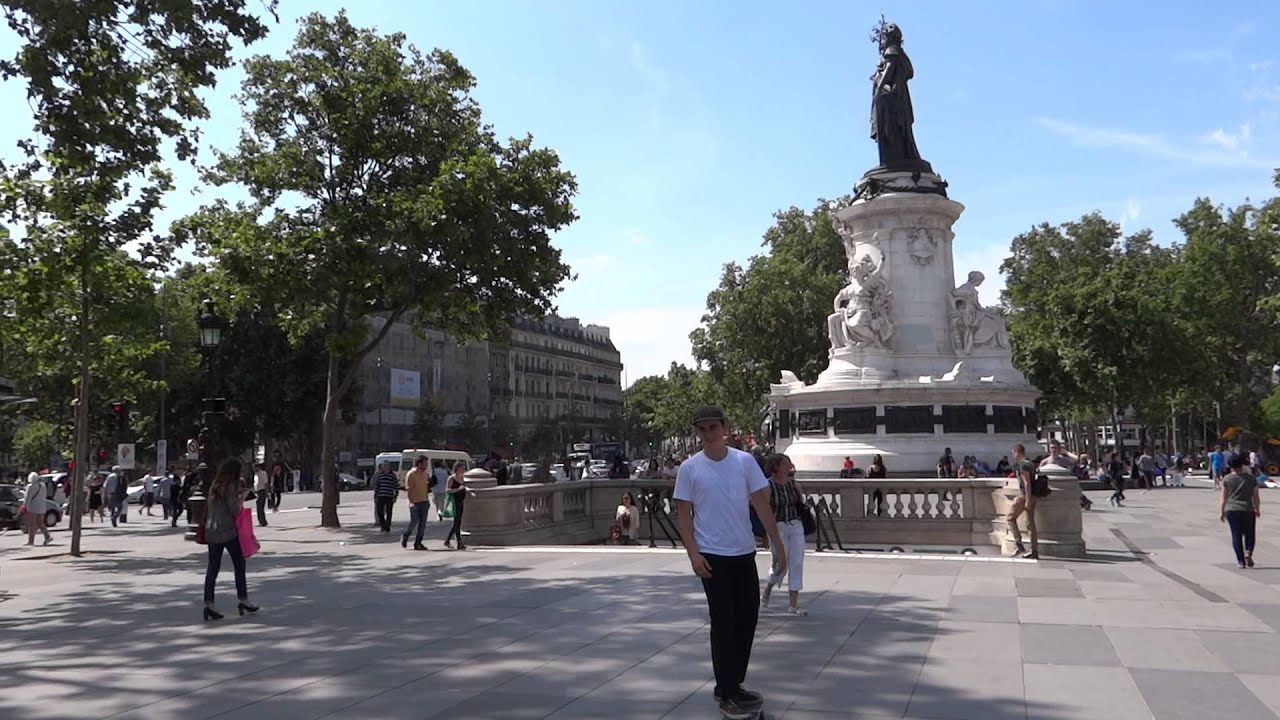 Paris Place de la République / Square Republique - YouTube