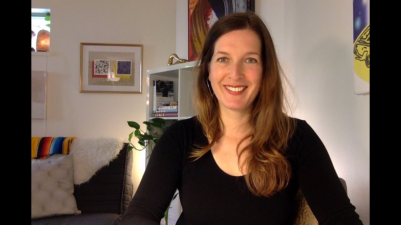 Online Tarot Reading Class | Tarot Basics for Intuitive Readings - YouTube