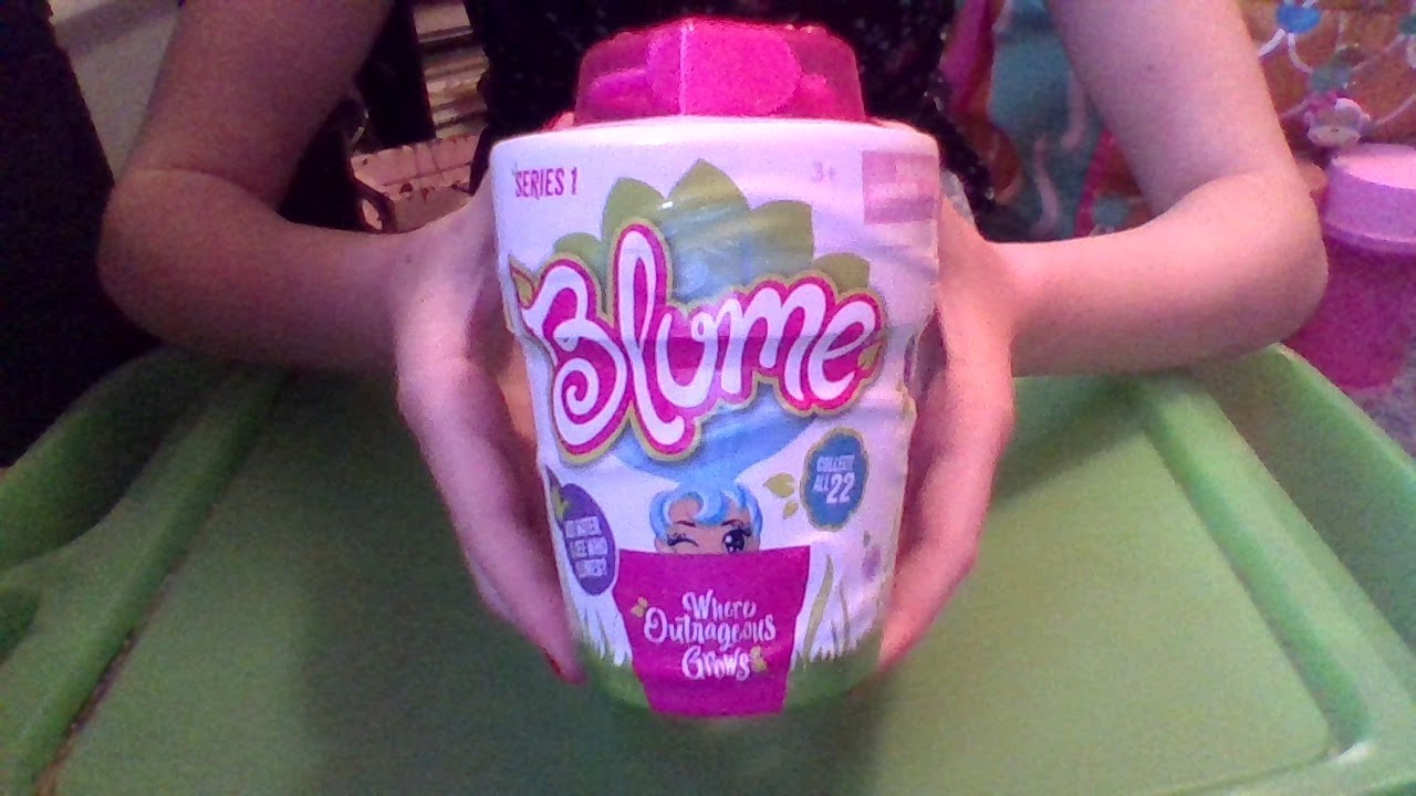 Unboxing Bloom (Series 1) - YouTube