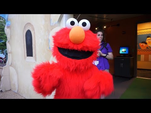 ELMO GOES OFF! - YouTube