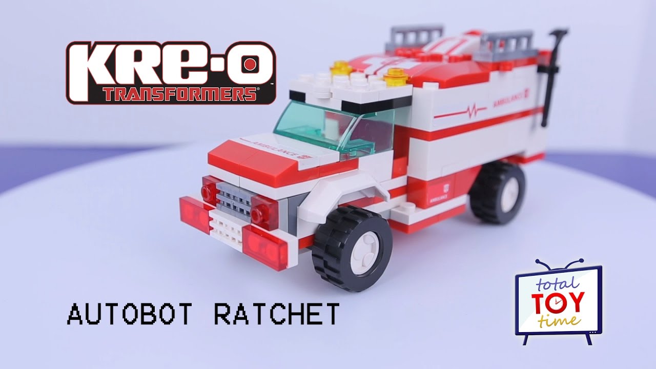 KRE-O TRANSFORMERS AUTOBOT RATCHET AMBULANCE Building Toy Stop Motion ...