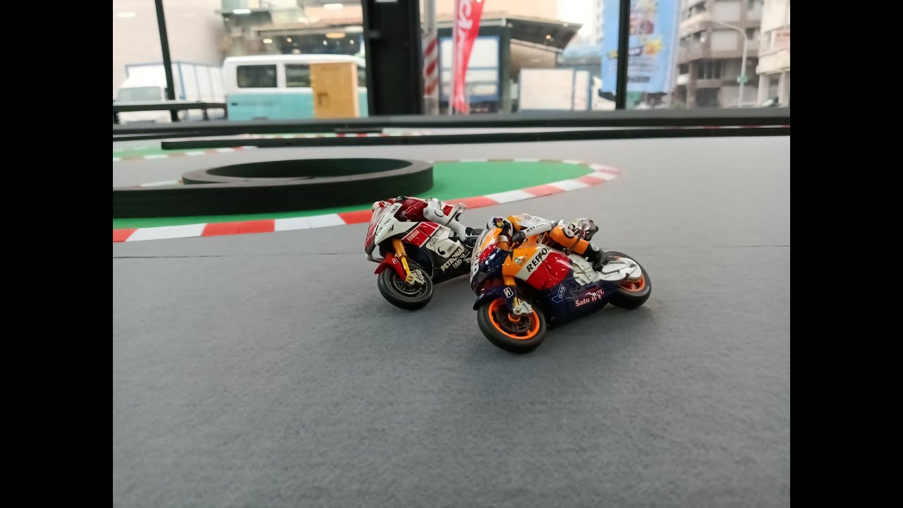 KYOSHO MINI-Z MOTO - YouTube