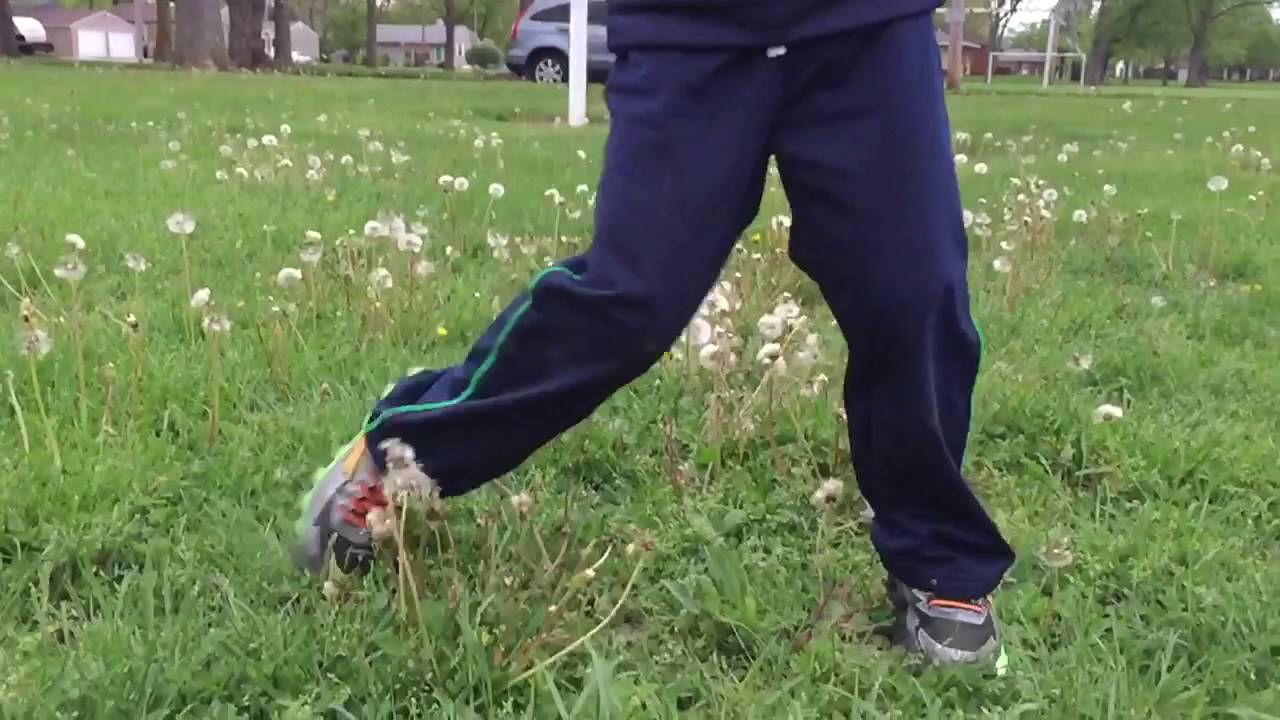 Kicking flowers - YouTube