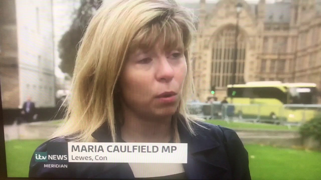 Maria Caulfield MP welcomes more money for nurses - YouTube