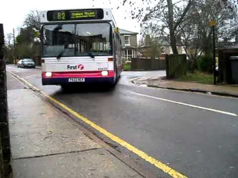 Wide bus in narrow street - YouTube