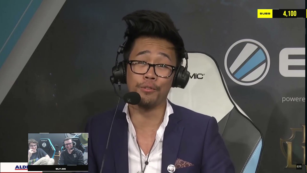 Wakz se moque de l'ancien LRB ft. le rire de Wakz - YouTube