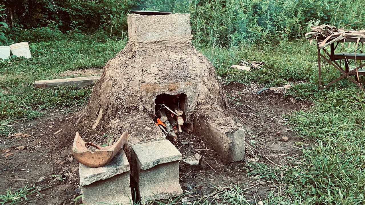 Primitive/Prehistoric Pottery/Backyard Kiln - YouTube