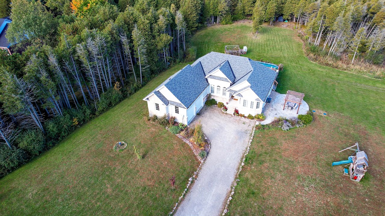 104 Aaron Merrick Drive Merrickville Real Estate - YouTube