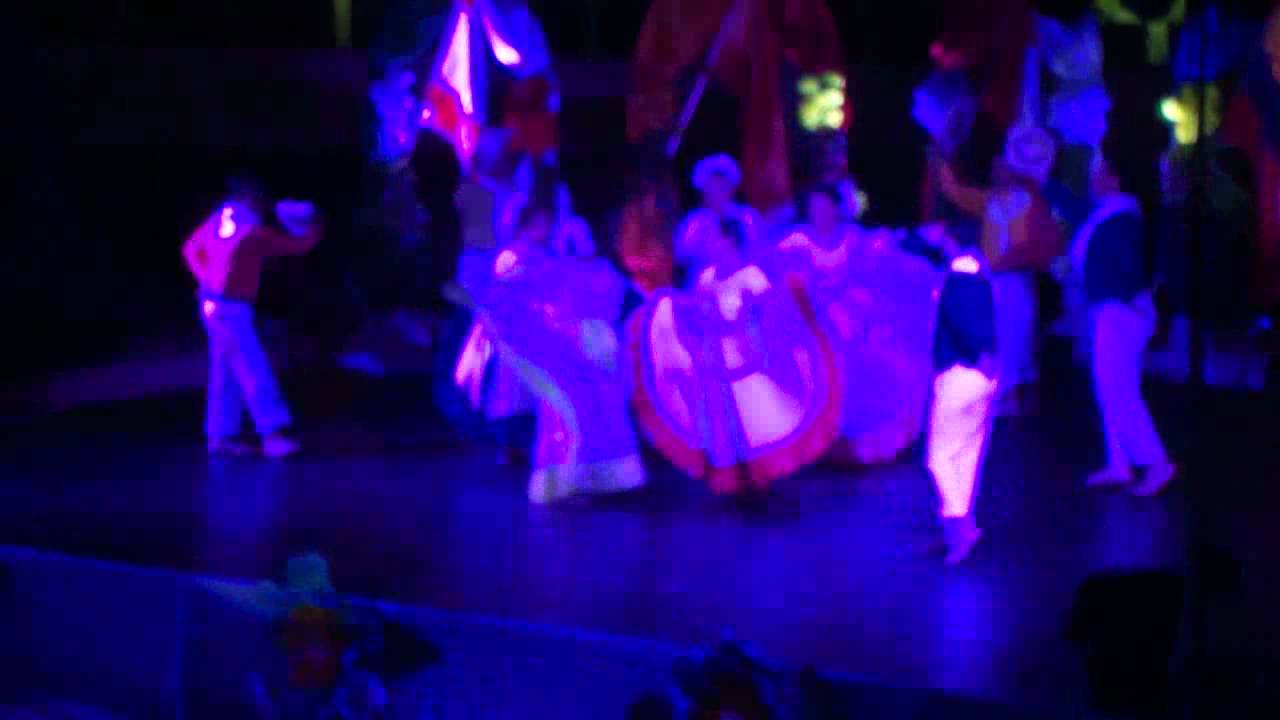 Mangulina "La Campesina" Baile de República Dominicana - YouTube