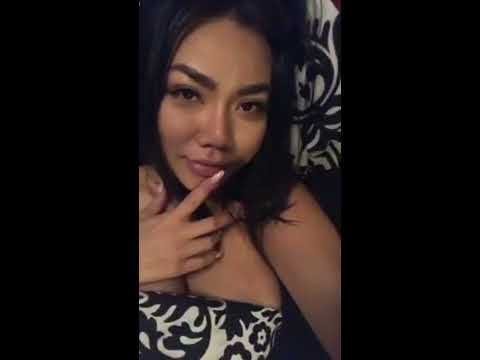 instavid - smiley sunday bed