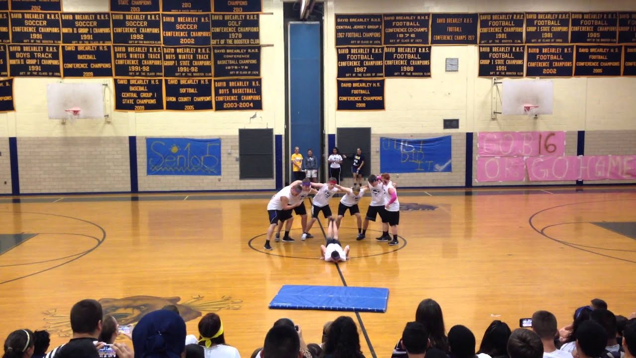 DBHS Interclass Games 2014- Sophomore Cheer - YouTube