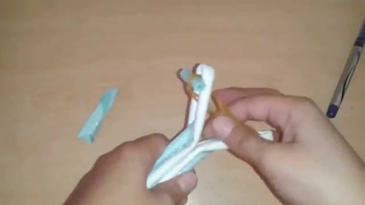 How to make a super powerful paper slingshot - YouTube