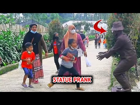 Prank Patung Hidup...Human Statue Prank - YouTube
