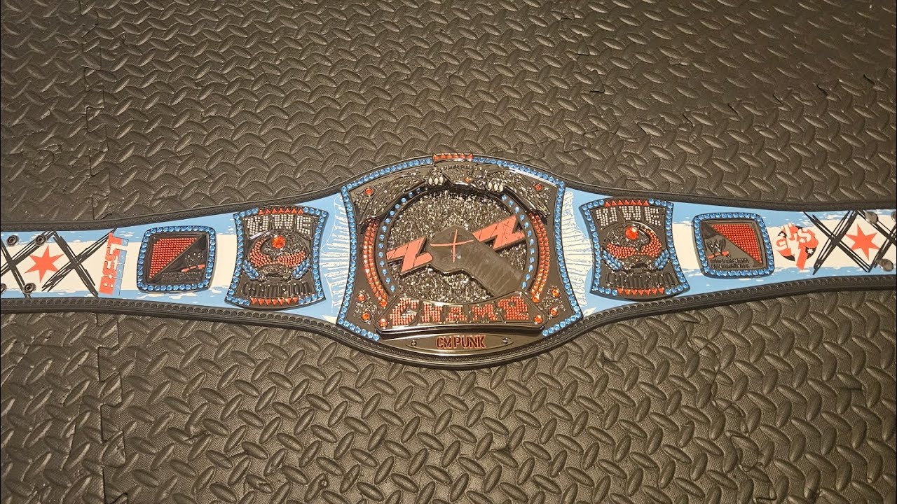 WWE CM Punk Signature Series Review - YouTube