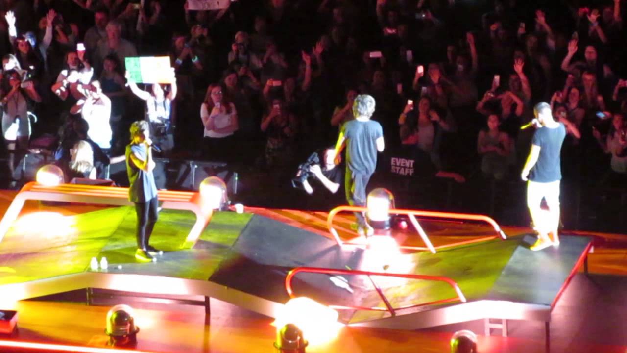 One Direction-Happily MetLife Stadium, NJ August 5, 2014 WWA Tour - YouTube