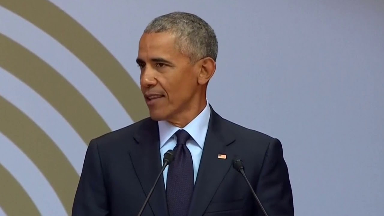 Barack Obama warns of 'strongman politics' - YouTube