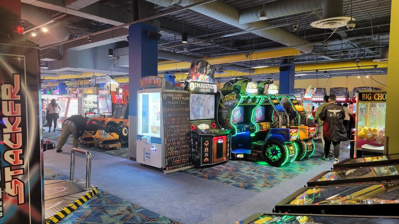 Arcade Tour Round 1 Main Place Mall Santa Ana CA - YouTube