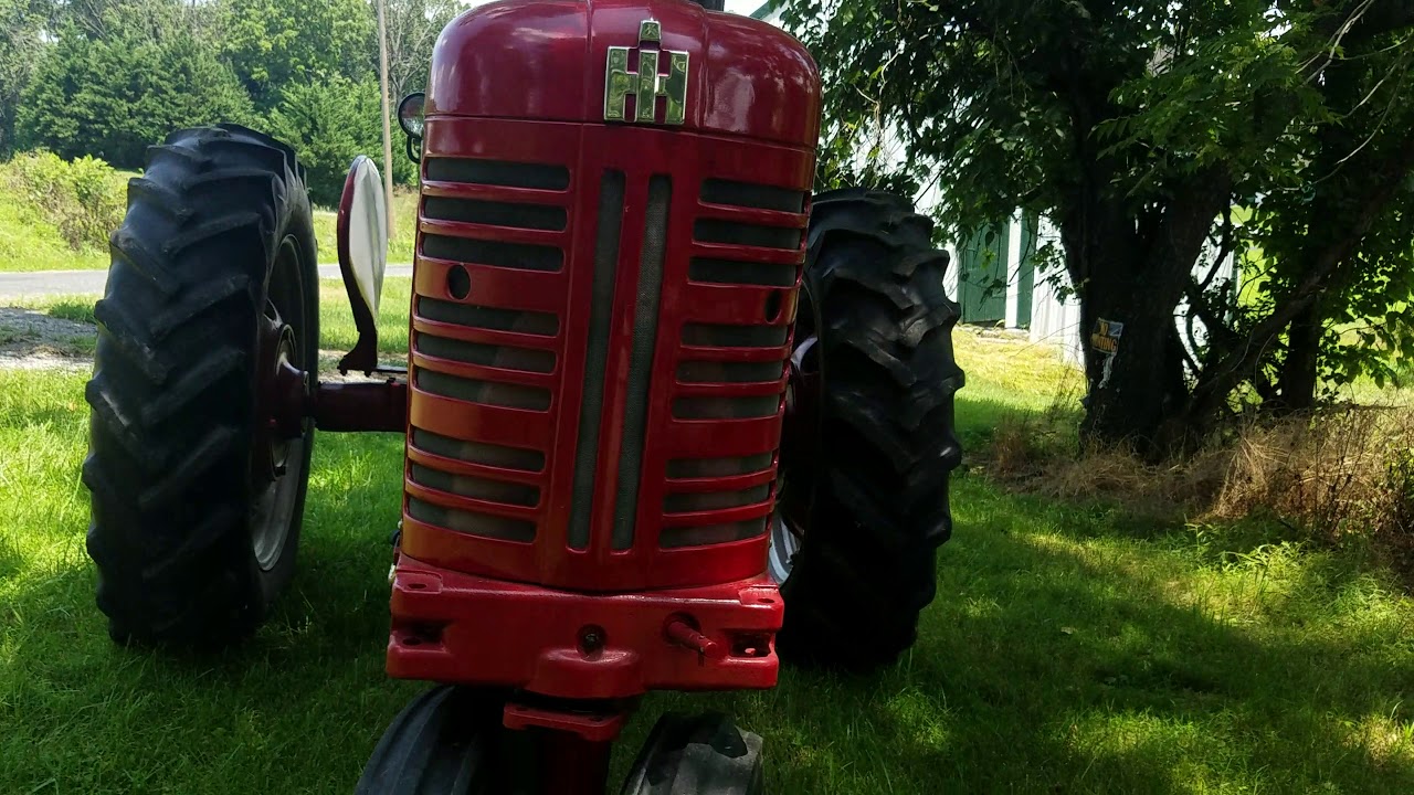 Farmall 400 walk around. - YouTube