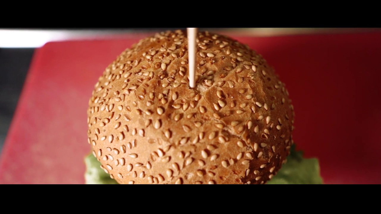EPIC BOWLING&BURGER B ROLL - YouTube