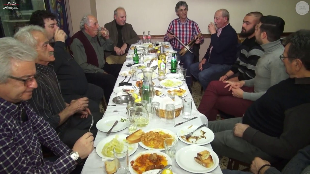 ΠΟΝΤΙΑΚΟ ΠΑΡΑΔΟΣΙΑΚΟ ΠΑΡΑΚΑΘ ΣΤΗΝ ΛΥΡΑ Ο ΠΑΤΕΡΑΣ ΤΟΥ ΜΑΚΟΥΛΗ ΣΤΑΥΡΟΣ ...