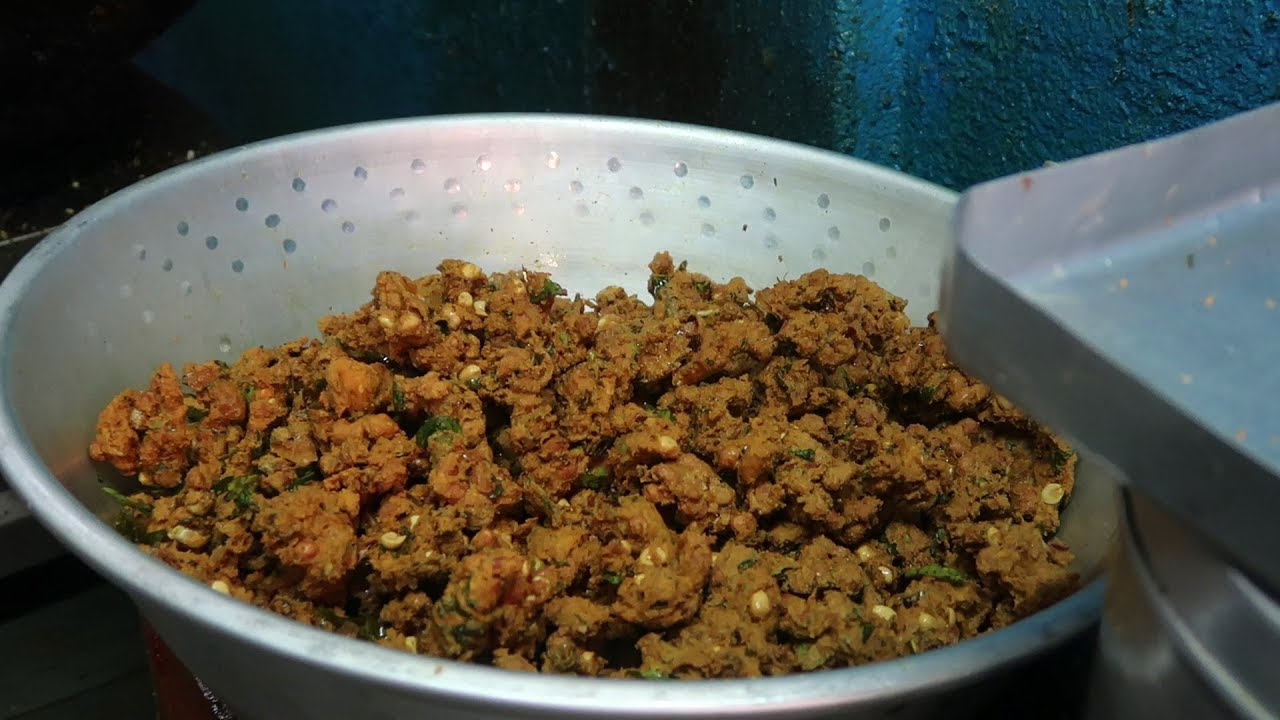 Palli Pakodi Making | Bhaiyya Khara Bhandar | Ameerpet | Evening Snacks ...