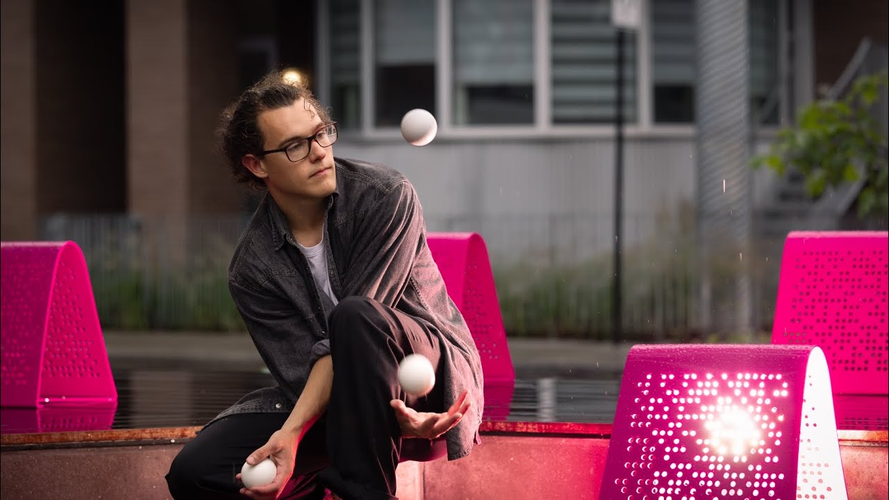 Jeremy Kasper Juggling demo January 2025 - YouTube