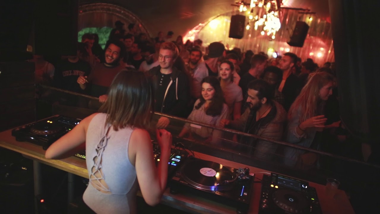 Concrete: Marina Trench @ Concrete, Paris, 20th October 2017 - YouTube