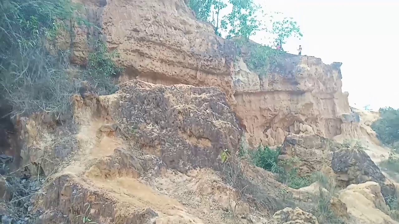 gongoni travelling video India fo2020 - YouTube