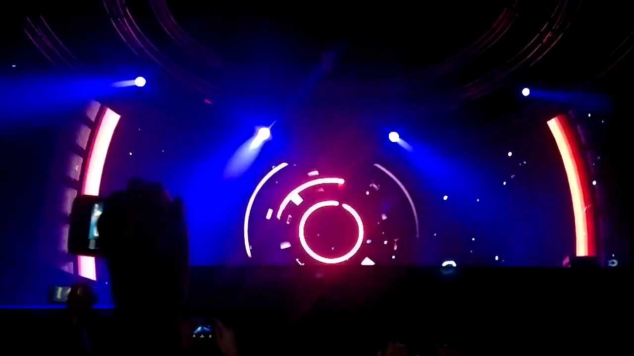 ASOT 550 COUNTDOWN @DEN BOSCH - YouTube