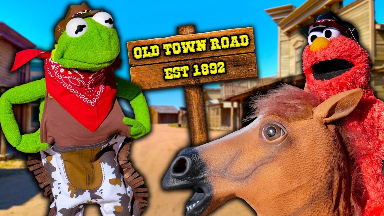 Kermit the Cowboy Takes his Horse to the Old Town Road! - YouTube