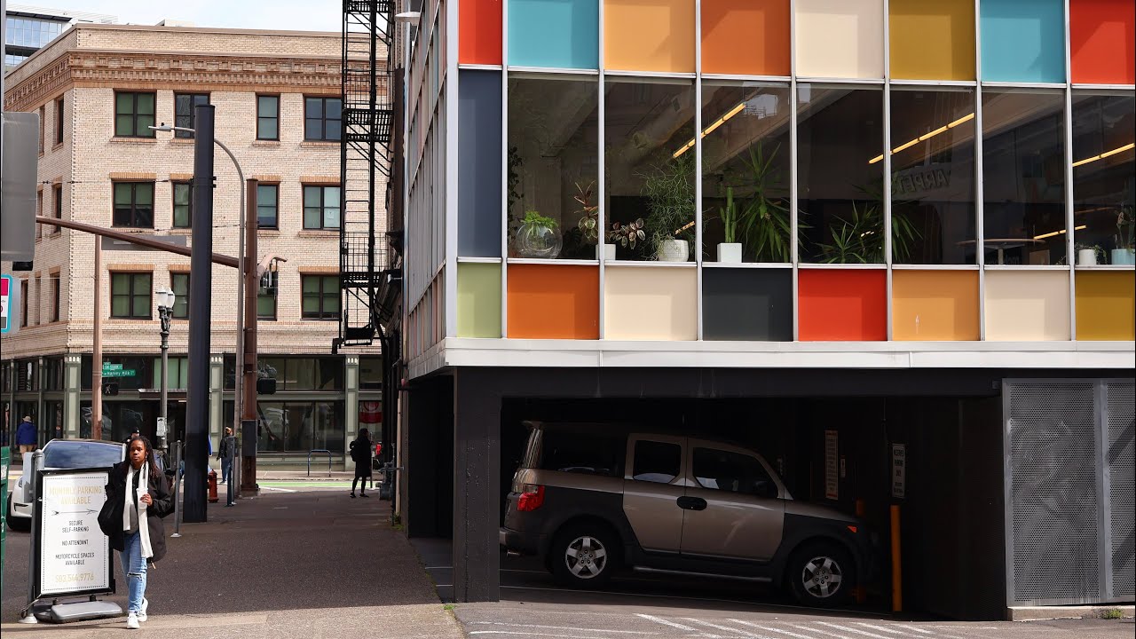 POV Street Photography with Canon EOS R50 & RF 28mm 2.8f Lens - YouTube