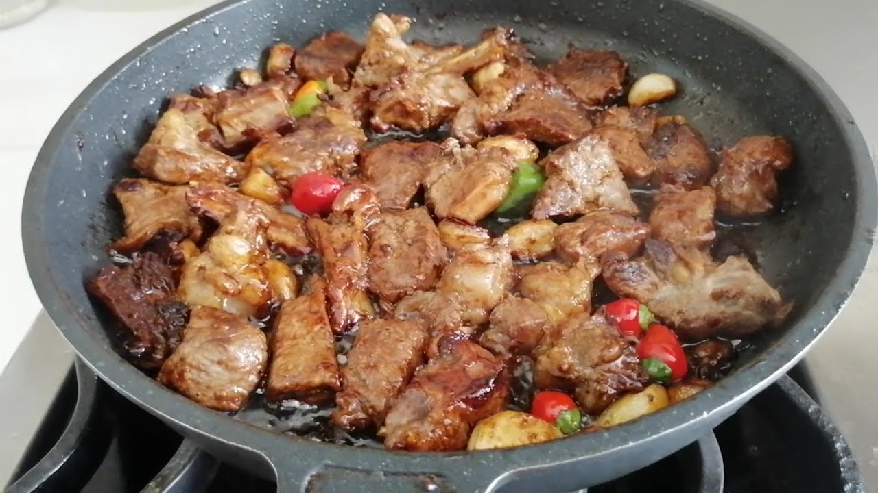 Lamb stir fry with chilli and garlic - YouTube